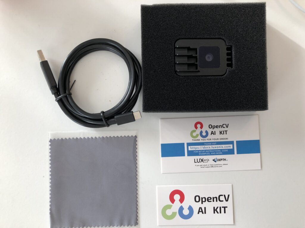 【OpenCV AI Kit】Pythonのサンプルコードを実行するまで - Mickey's Life